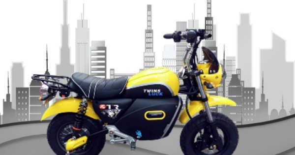 E Monkey 電動⼩跨騎 (需聯繫預訂)